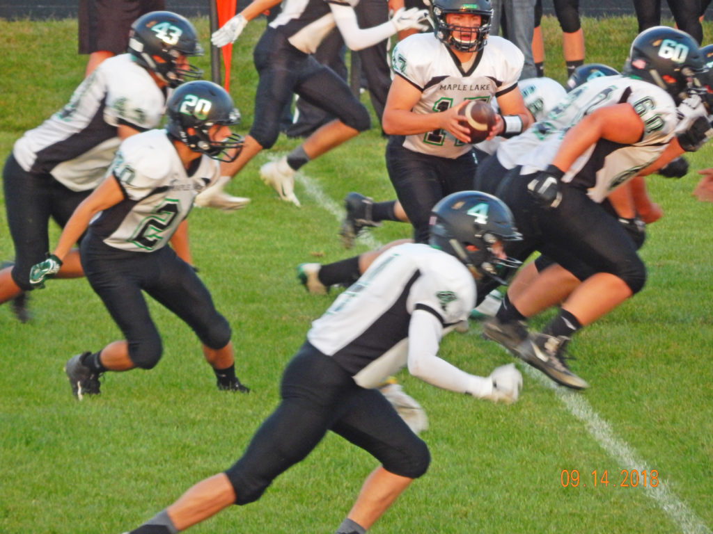 Pierz Pioneers overwhelm Irish ball players 34-6 | Maple Lake Messenger