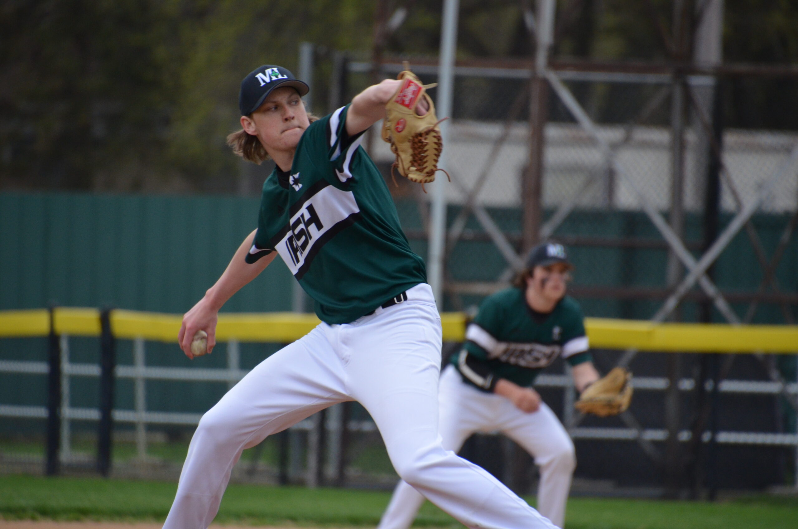 Irish baseball team wins three in a row | Maple Lake Messenger