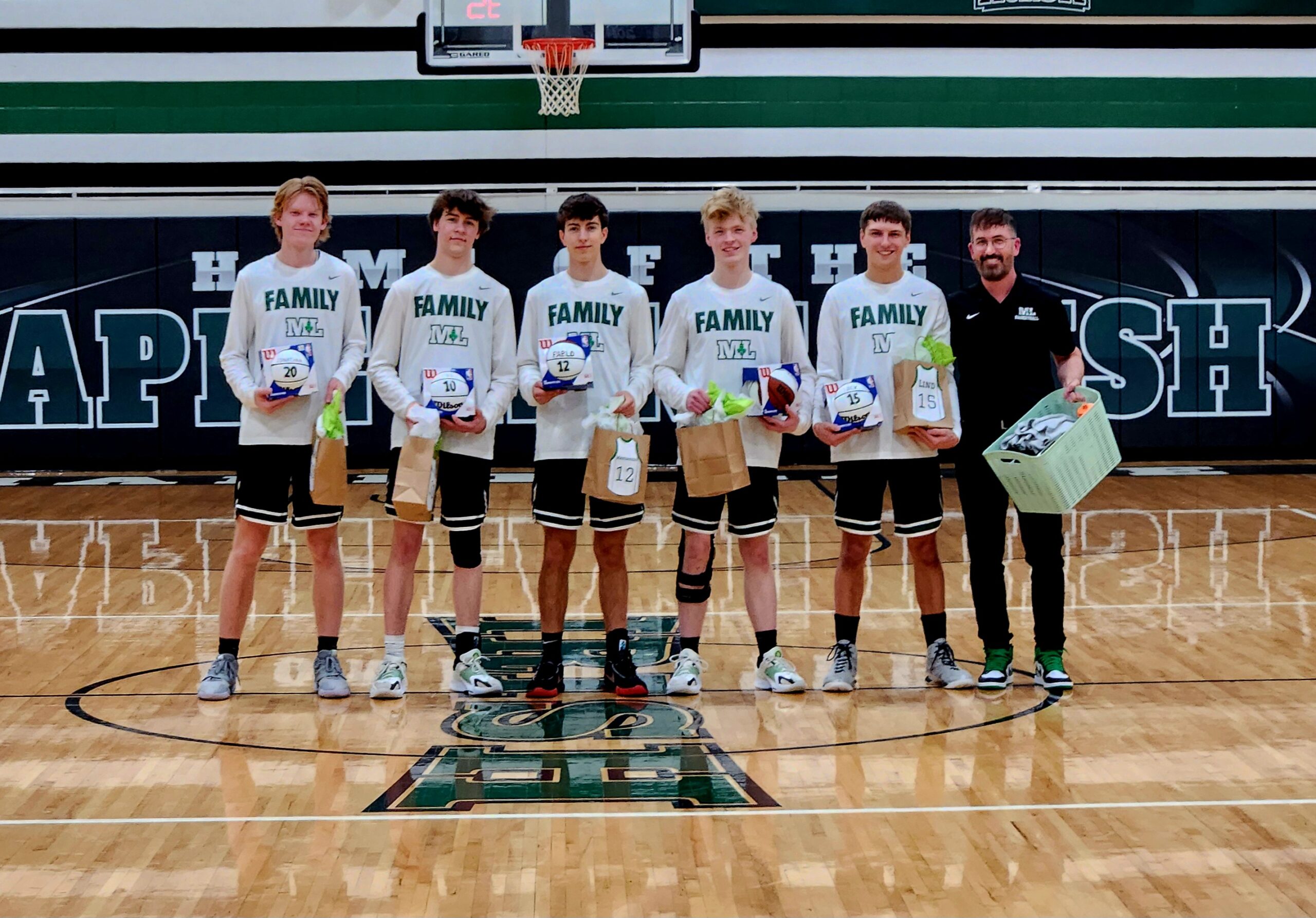 Irish boys basketball season ends in playoffs | Maple Lake Messenger
