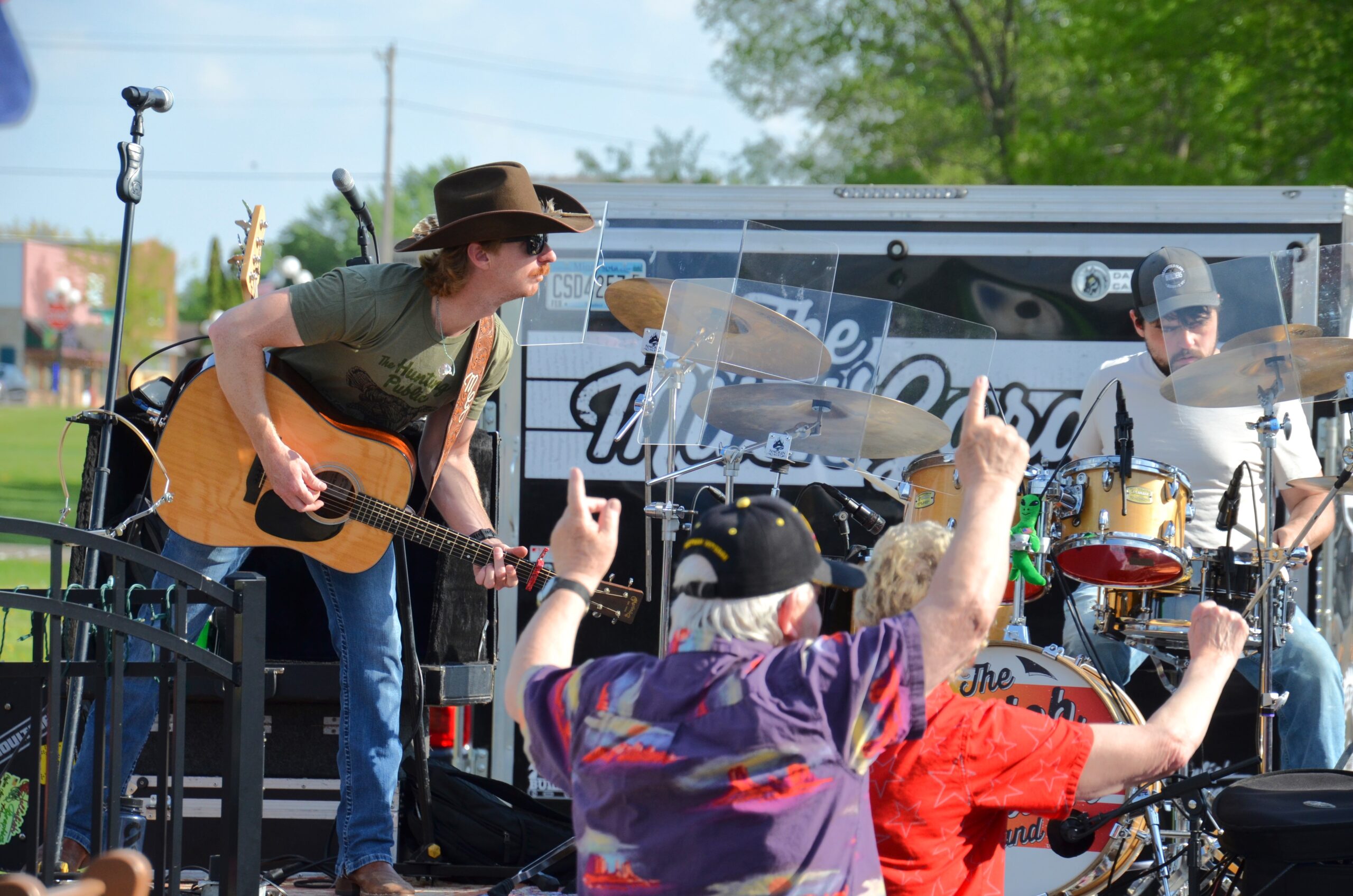 Block Party gets high marks | Maple Lake Messenger