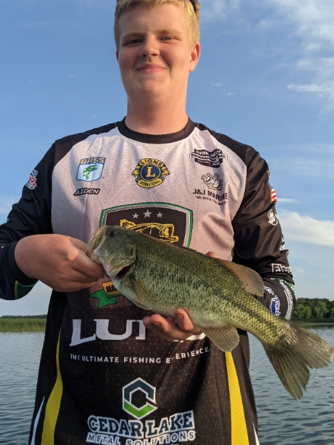 Irish Anglers find trophy bass on Clearwater Lake | Maple Lake Messenger