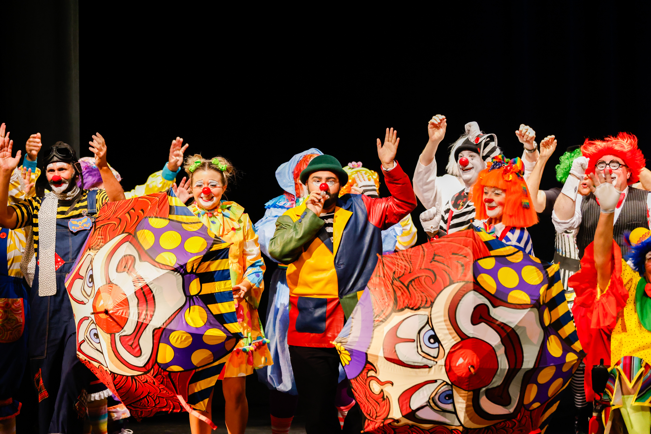 All laughs at the Clown show | Maple Lake Messenger