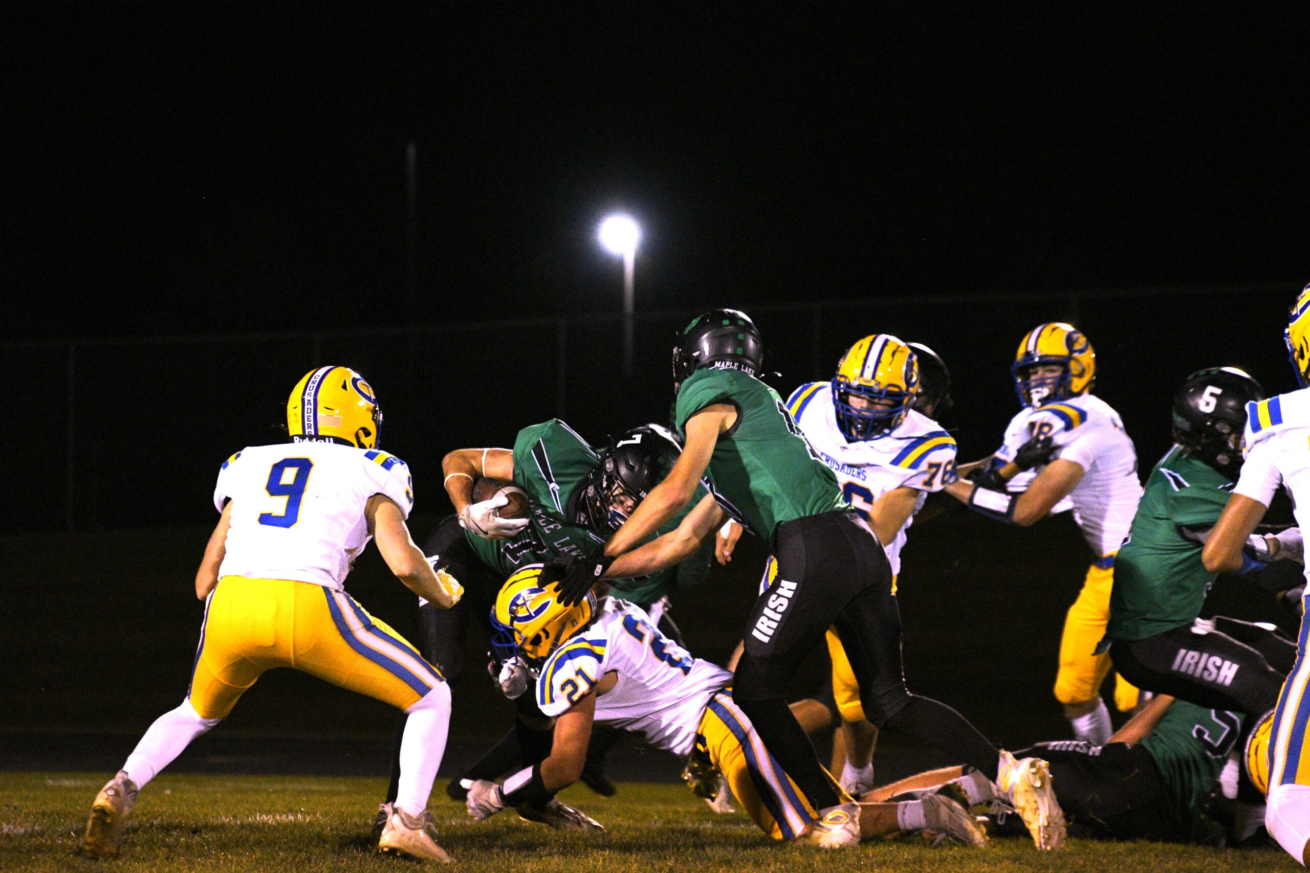 Irish show growth in homecoming football loss | Maple Lake Messenger