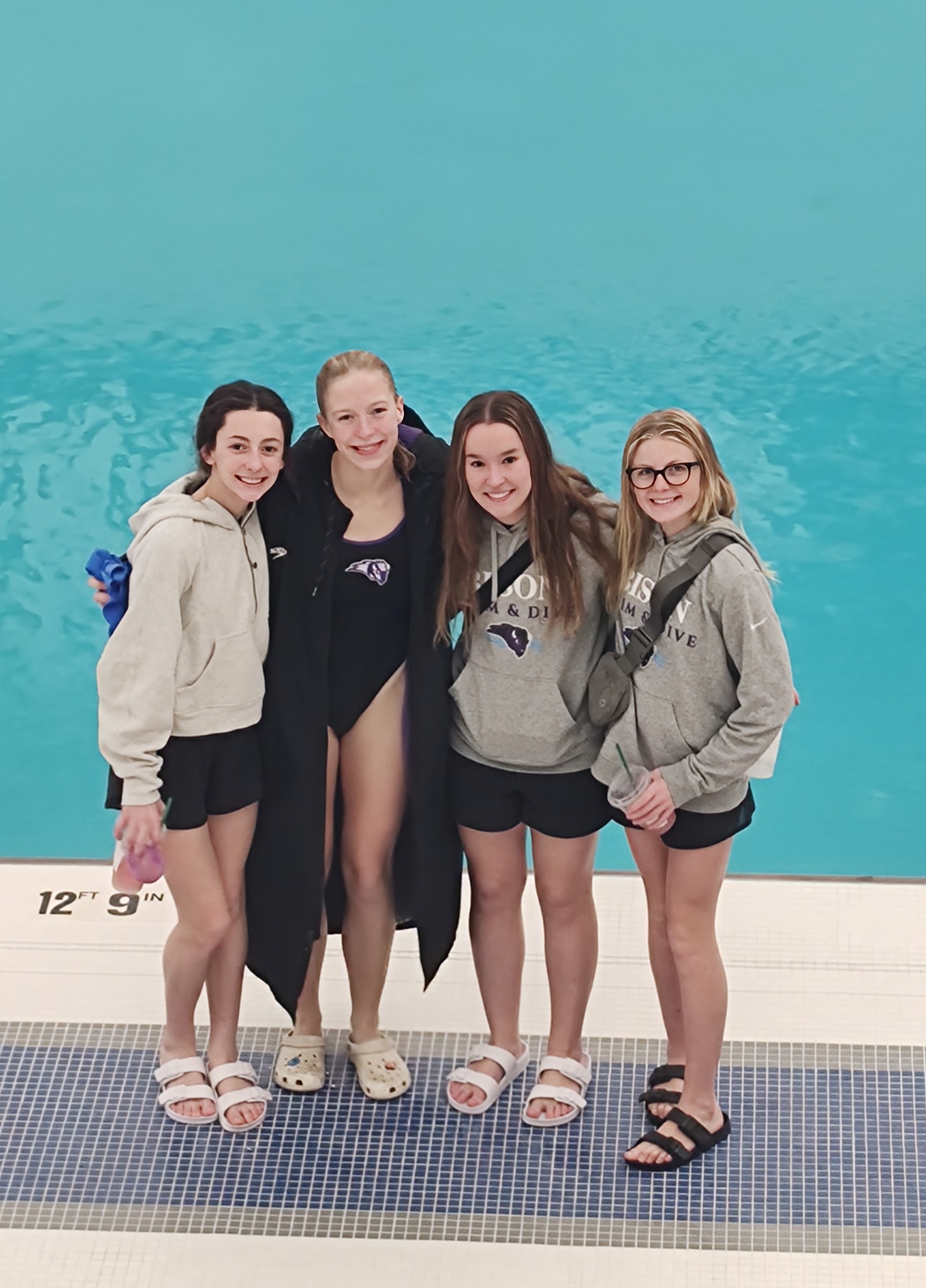 Swim and dive team ends season at sections | Maple Lake Messenger