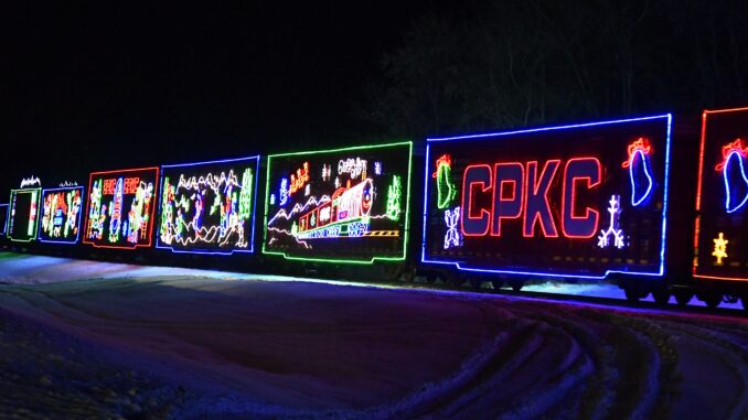 Holiday Train lights up the night | Maple Lake Messenger