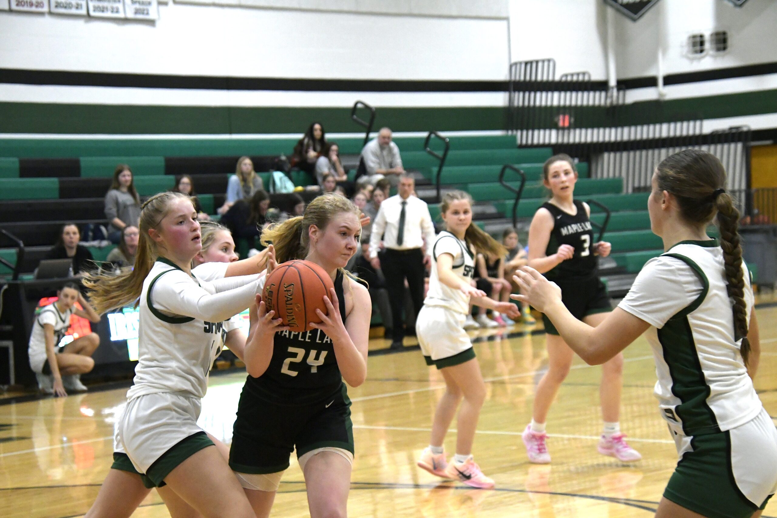Irish girls defense looks good despite losses | Maple Lake Messenger